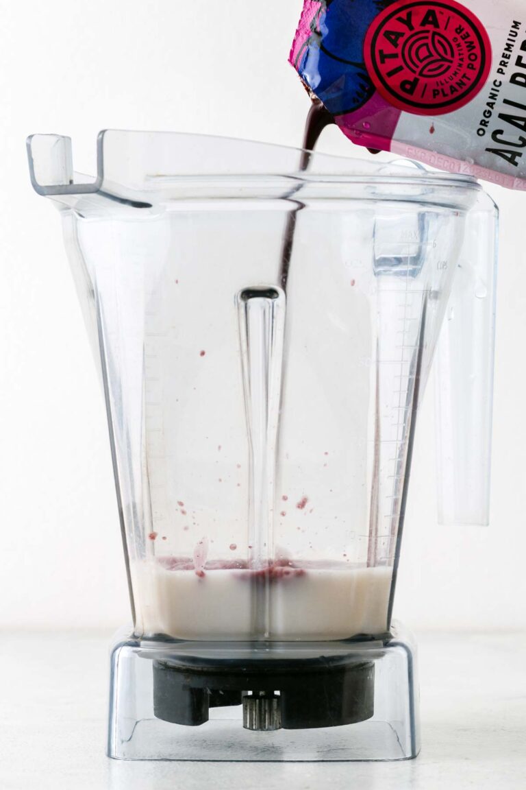 Easy Acai Smoothie - Smoothies and Shakes