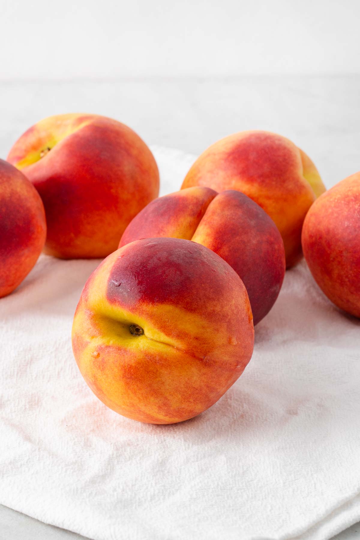 How to Freeze Peaches Properly - Smoothies and Shakes